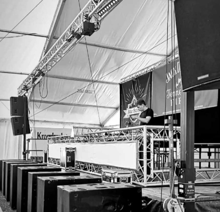 Alex Hof - DJ und Eventmanagement